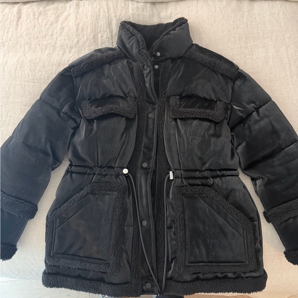 ALO Yoga | Jackets & Coats | Alo Yoga Ice Breaker Puffer Jacket Medium ...
